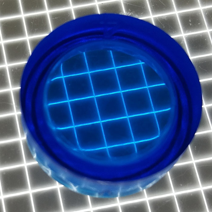 I_063_R_T_N_BL 5/8" Round Transparent Plain Blue Playfield Insert